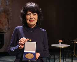 Alles verdient geschrieben zu werden – Carl Zuckmayer-Medaille an ...